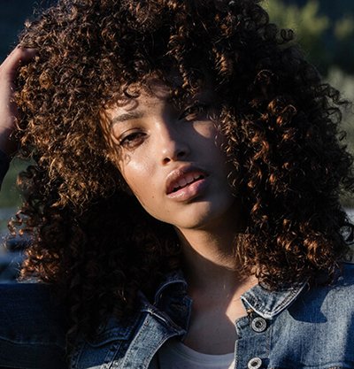 Tipos de rizos: descubre cuál es el tuyo | Blog Garnier
